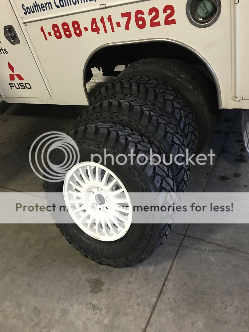 Fake rally car / desert toy Volvo 940 turbo | Pirate 4x4